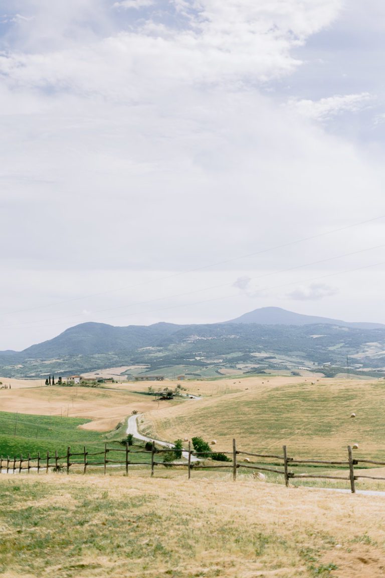 Micro wedding in Tuscany: Isabella & Bruno at Locanda In Tuscany.